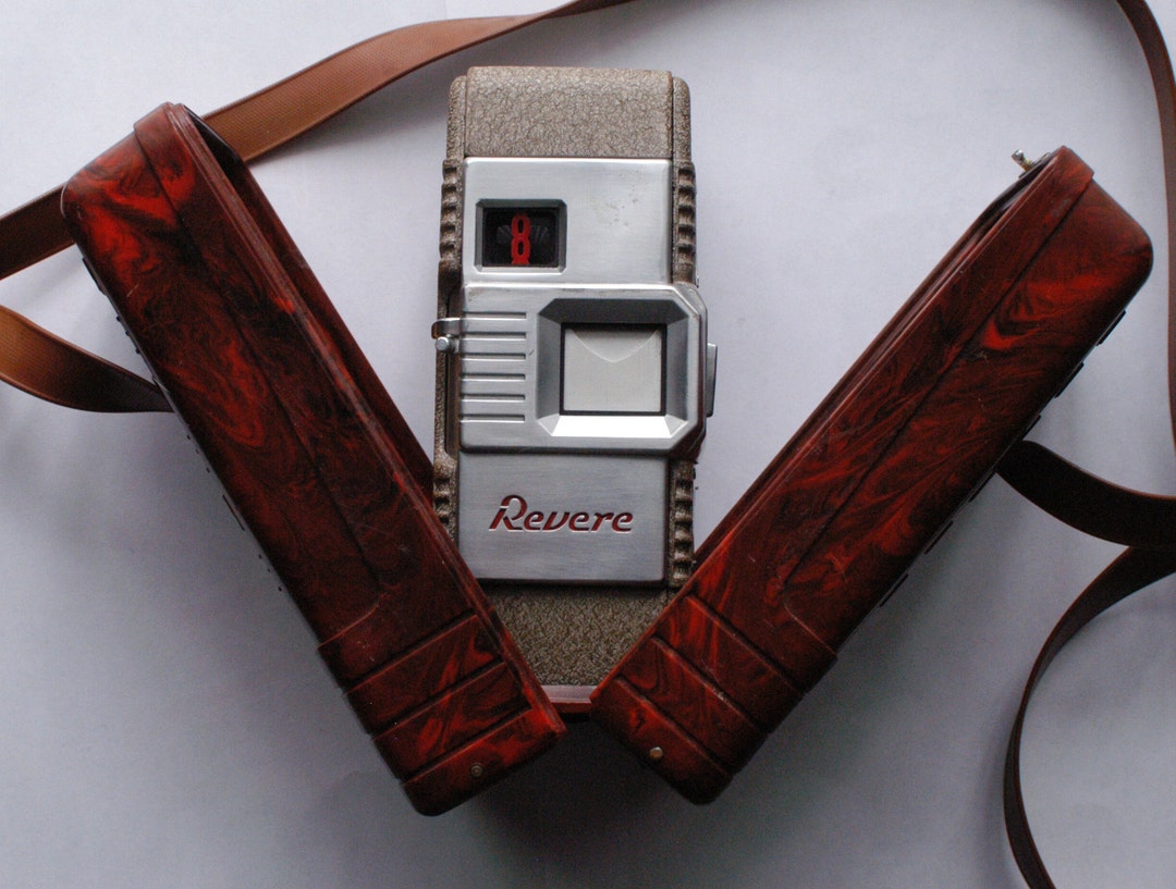 Revere Eight Model Fifty Five 8mm Movie Camera With Plastic Case and ...