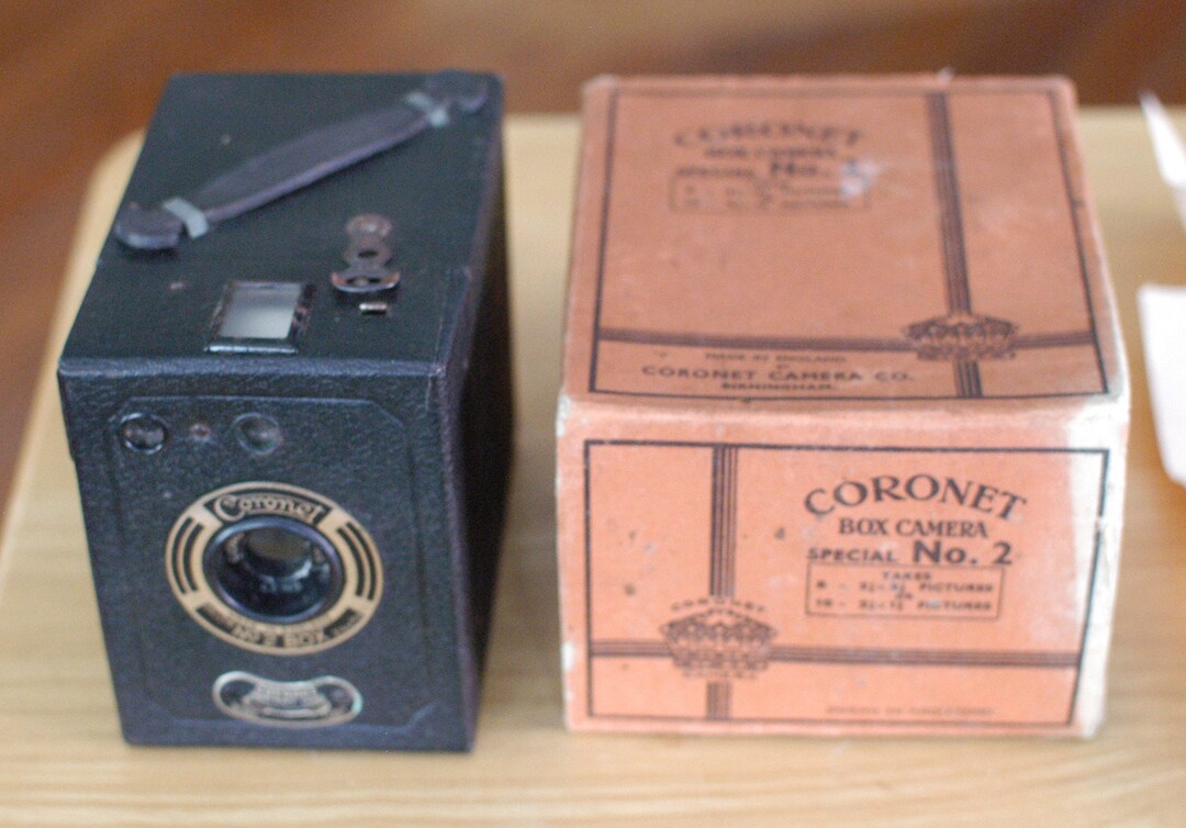 Coronet Box Camera Special No. 2 Made in England by Coronet Camera Co ...
