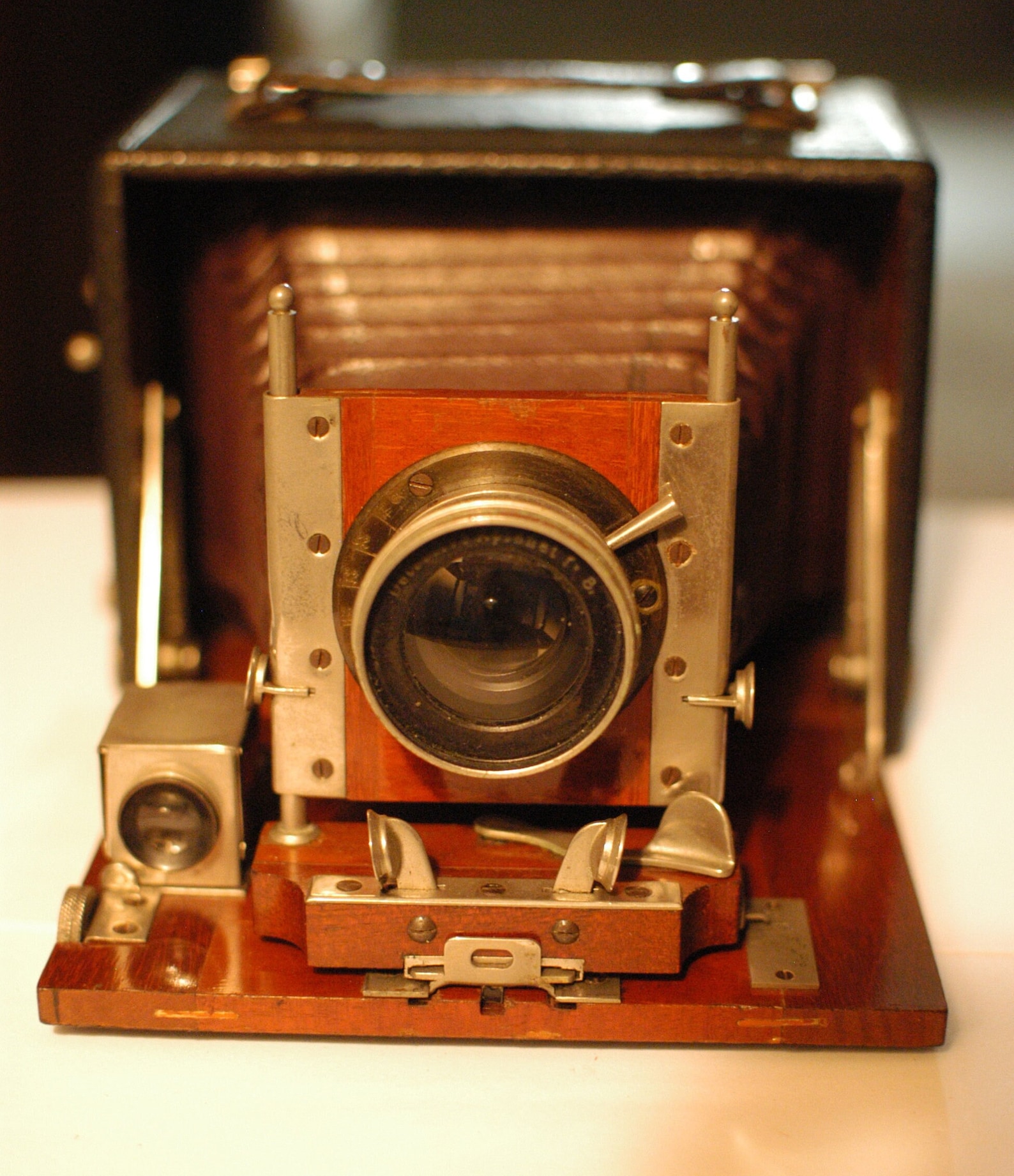 Ernemann Focal Plane Camera Model C. Complete With Case, Instruction ...