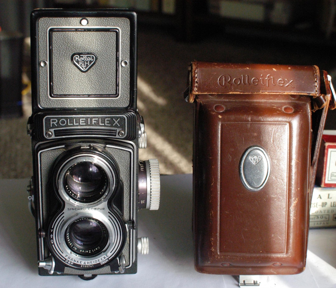 Rolleiflex Model T Twin Lens Reflex Film Camera for 6x6cm Images on 120 ...