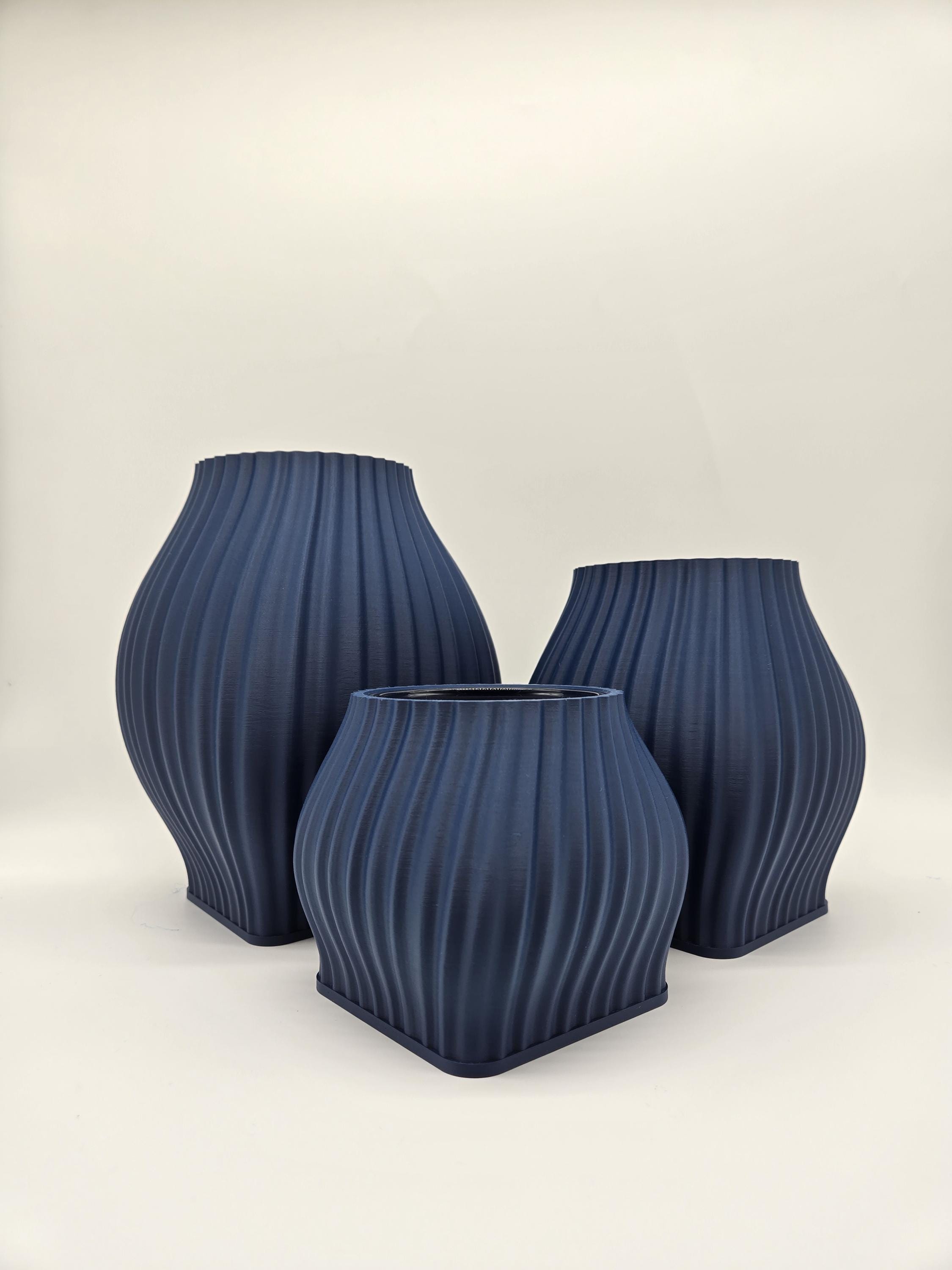 GLIMM Vase – 3D Printed Sculptural Flower Vase | Square-rounded ...