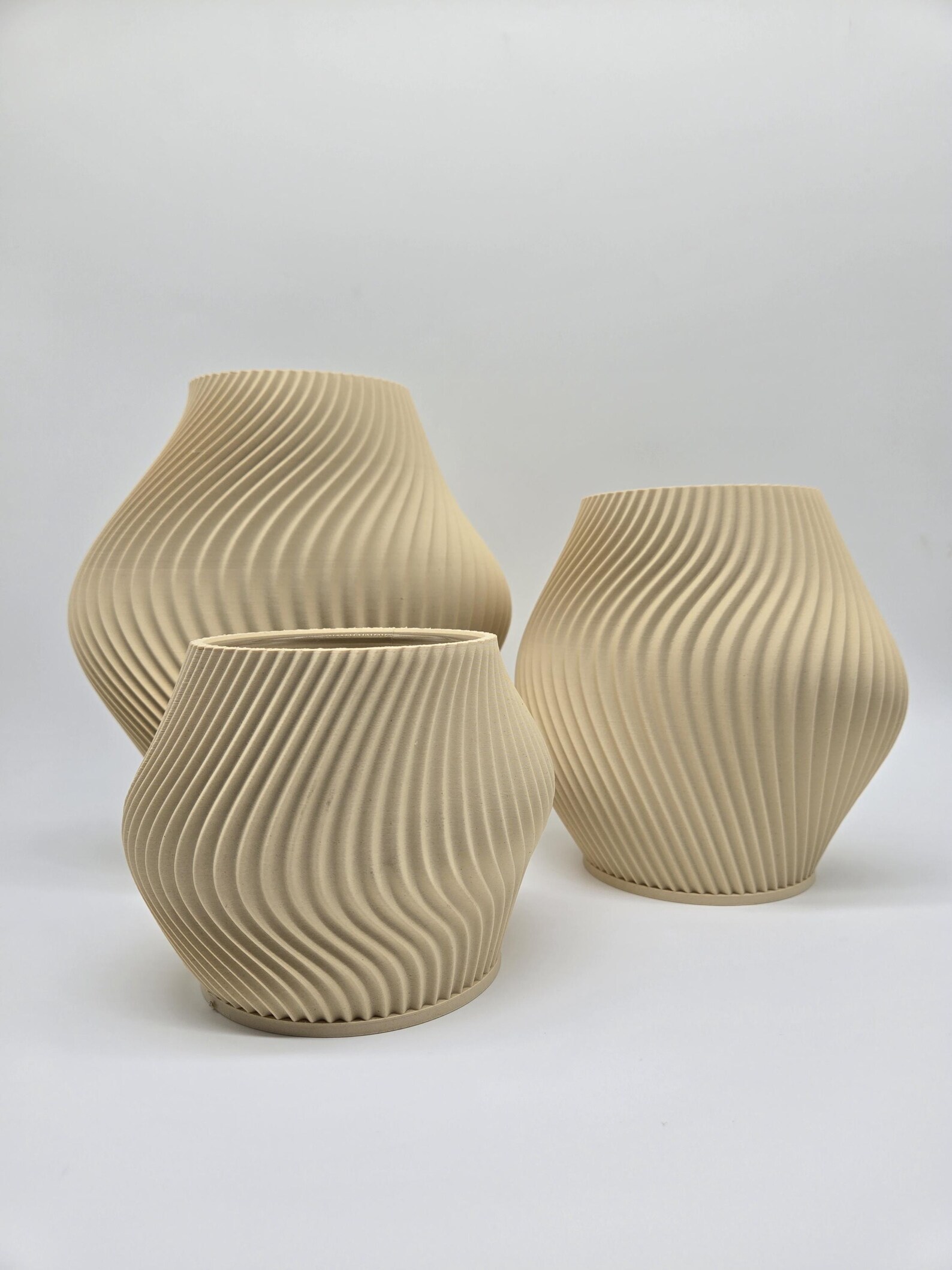 Sculptural Wavy Vase: Modern Minimalist Home Decor - SOVA - Etsy
