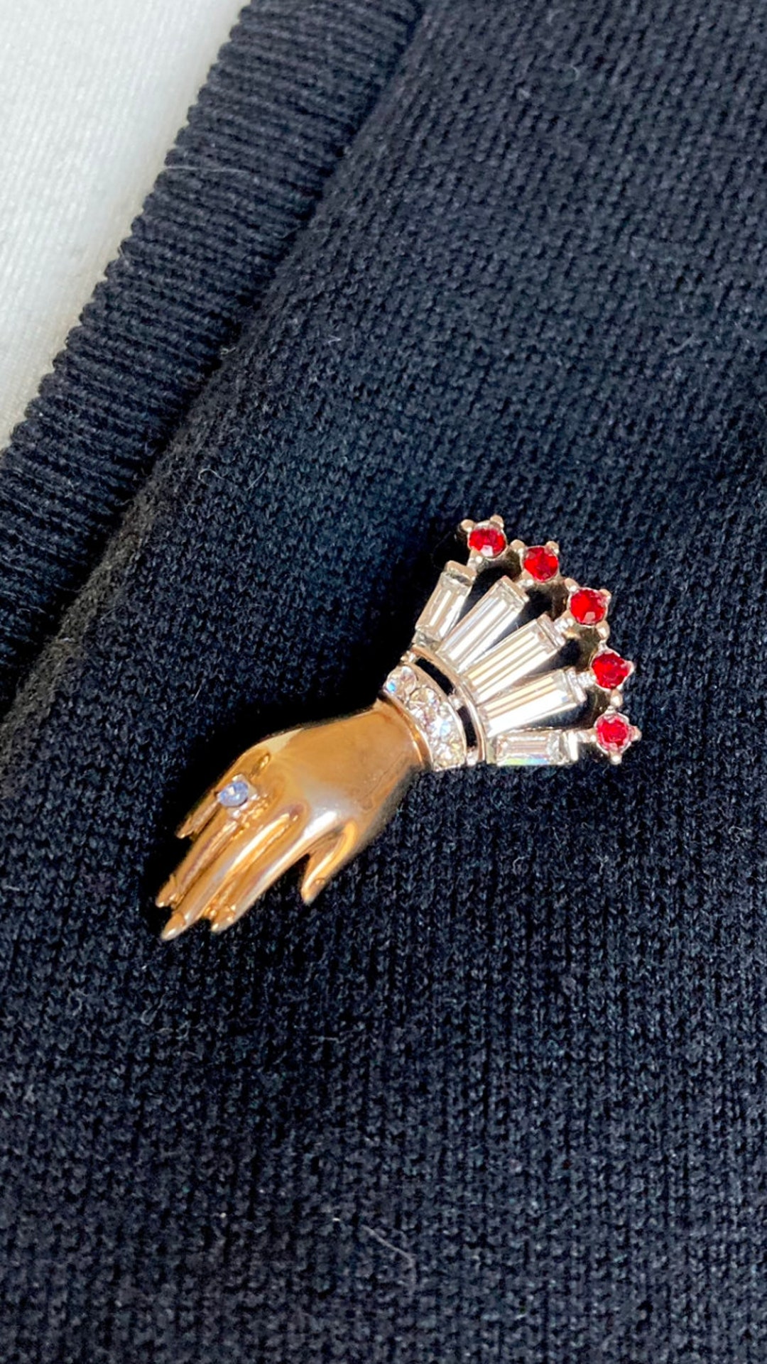 Crown Trifari Hand Brooch, Vintage Rhinestone Hand Pin, Trifari Signed ...