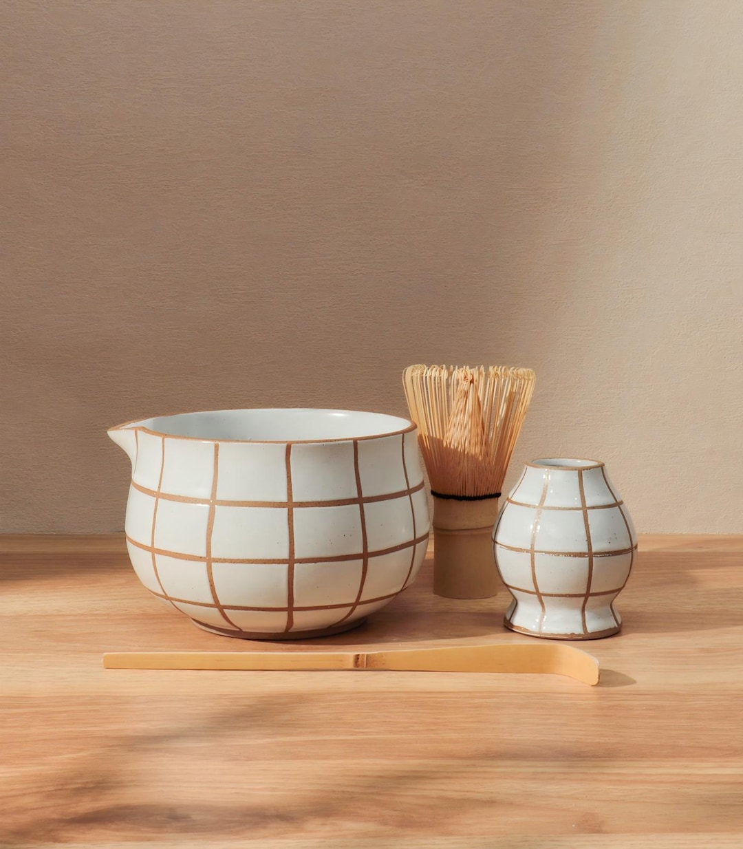 Modern Grid Matcha Set, Handcrafted Spouted Chawan, Ceramic Tea Bowl ...