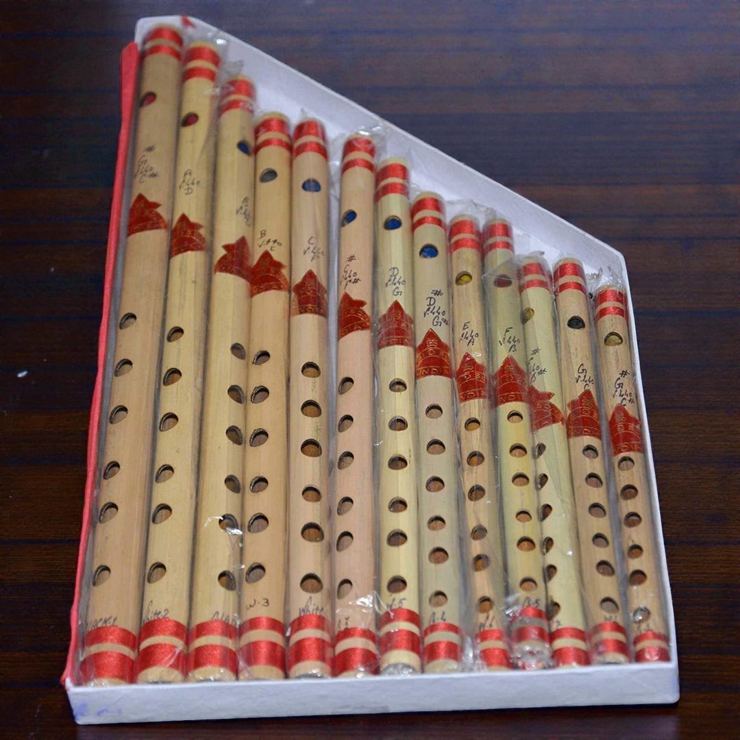 Handcrafted Bamboo Bansuri Flute Set – Mid Pitch, Tonic C to D - Etsy