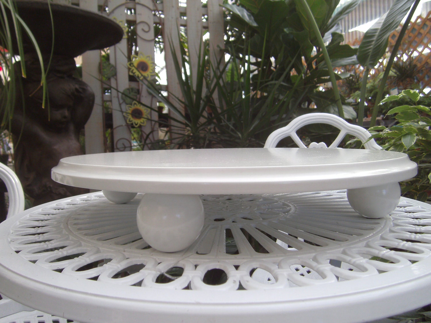 Round Custom Made Cake or Display Stand With 2 Inch Ball Feet. - Etsy