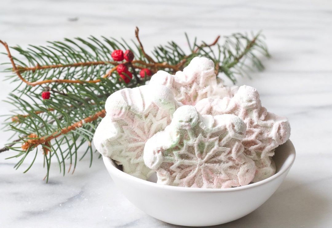 Sparkle Snowflake Marshmallows: Holiday Treats, Christmas Favors (12 ...