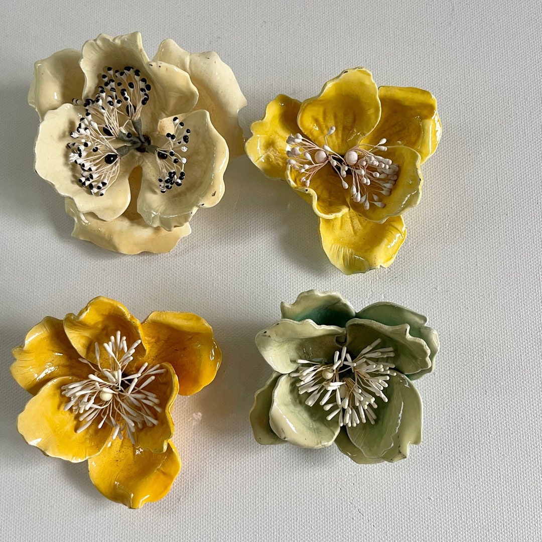 Vintage Papier-mâché & Millinery Flower Brooch - Etsy