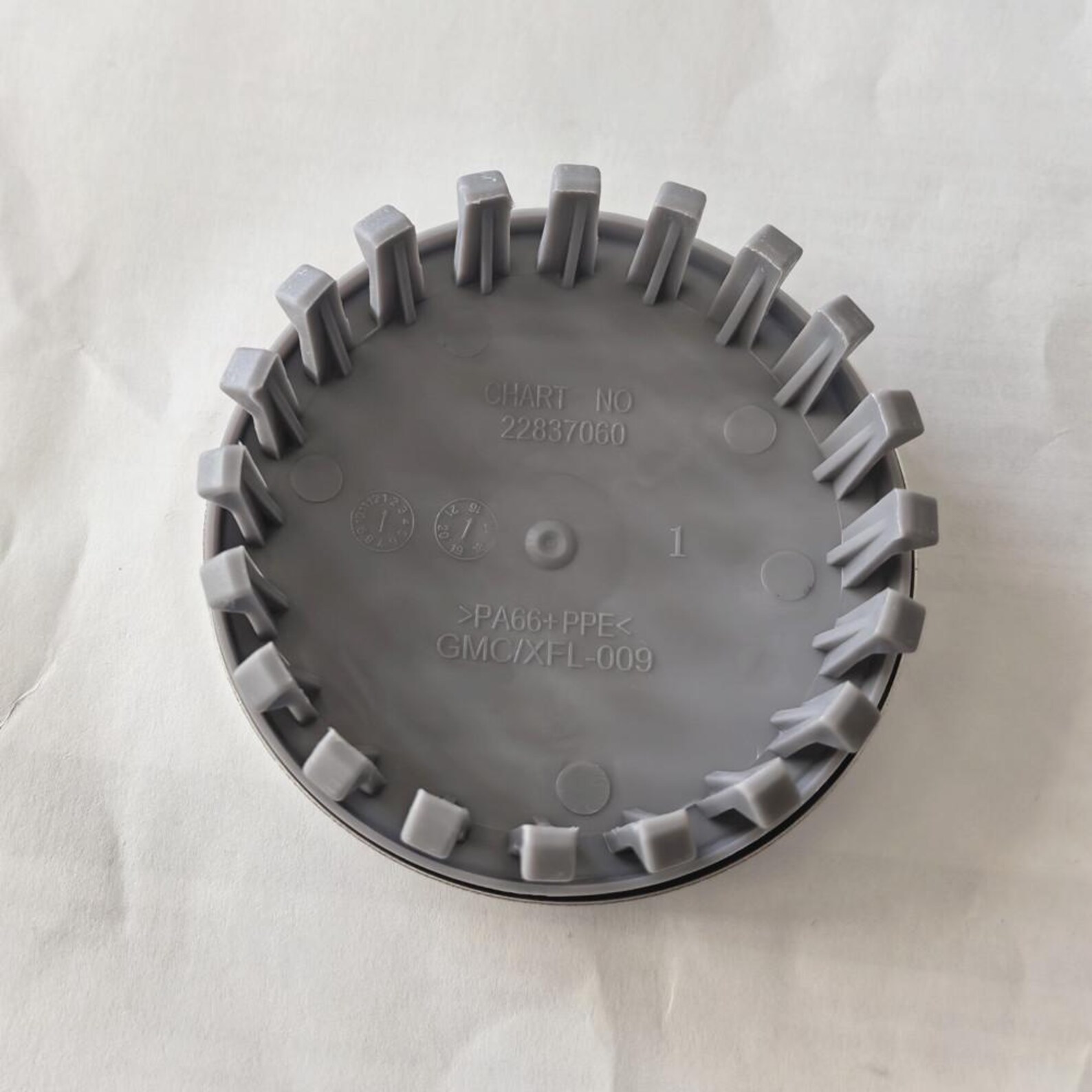 Set of 4 Chrome Chevy 83mm Wheel Center Caps With Black Grid Logo ...