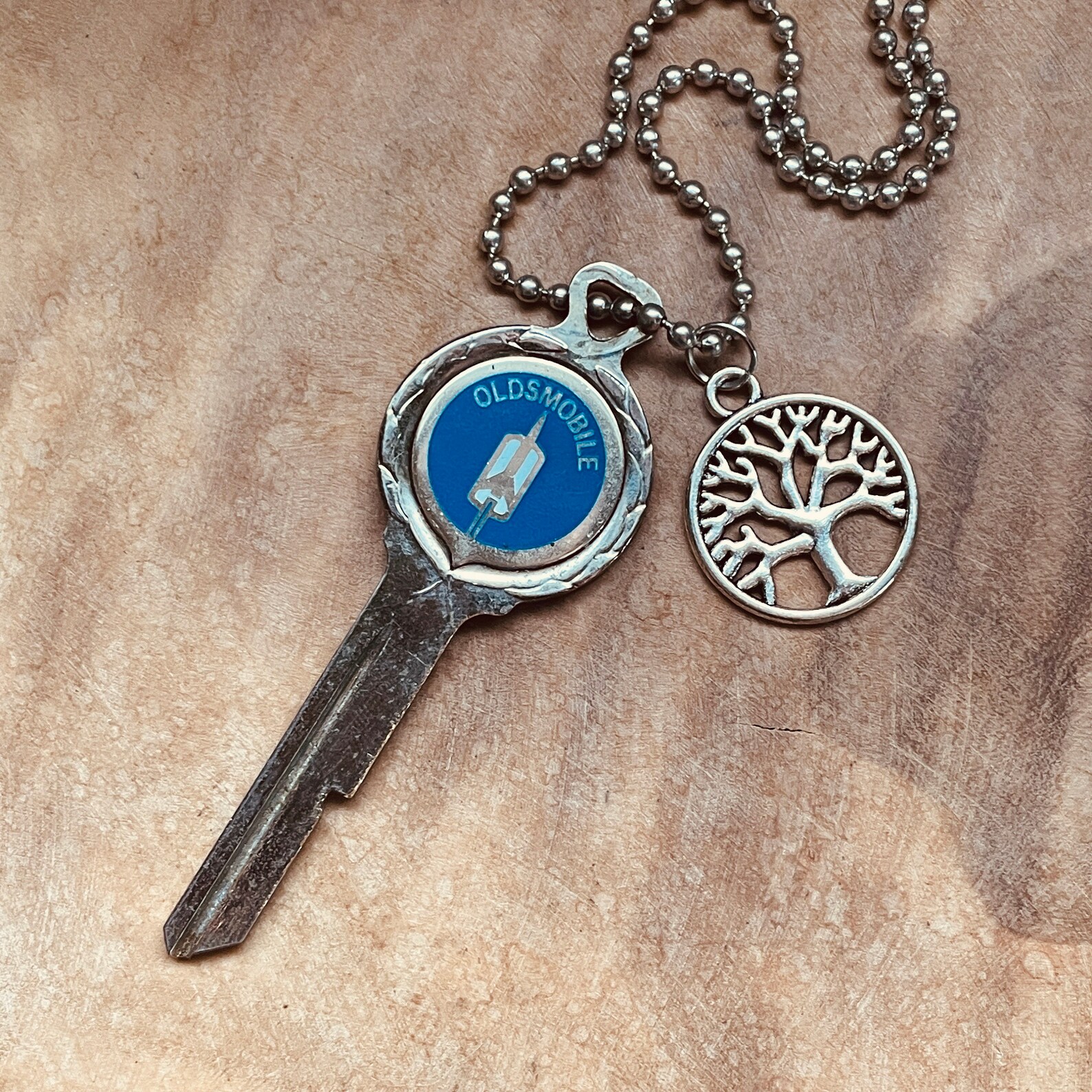 Vintage Oldsmobile Crest Key Necklace Oldsmobile Key Pendant - Etsy