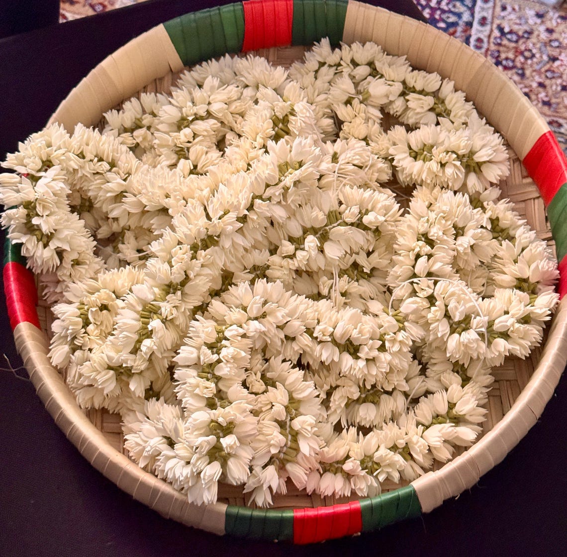 Pichi Poovu (jasmine) Flower Strings (16 In)/clip on Model- Handmade ...