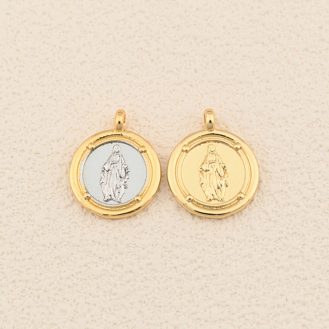 Classic Marian Figure Round Pendant With Framed Detail for Handmade ...