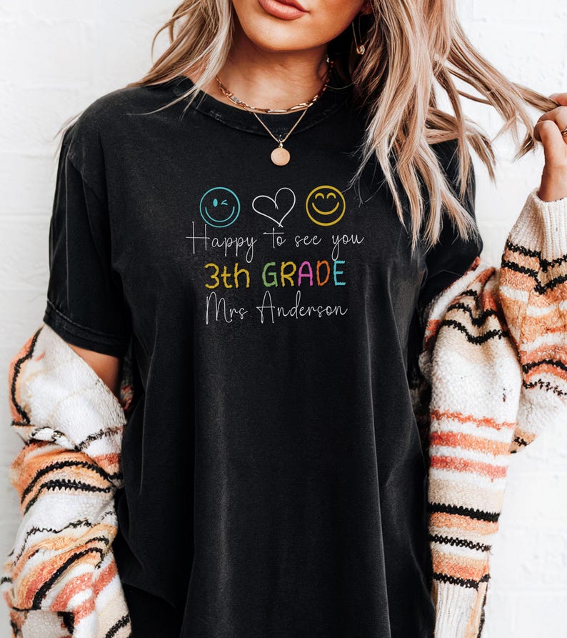 Welcome 3rd Grade Personalized T-shirt | Happy to See You - Etsy