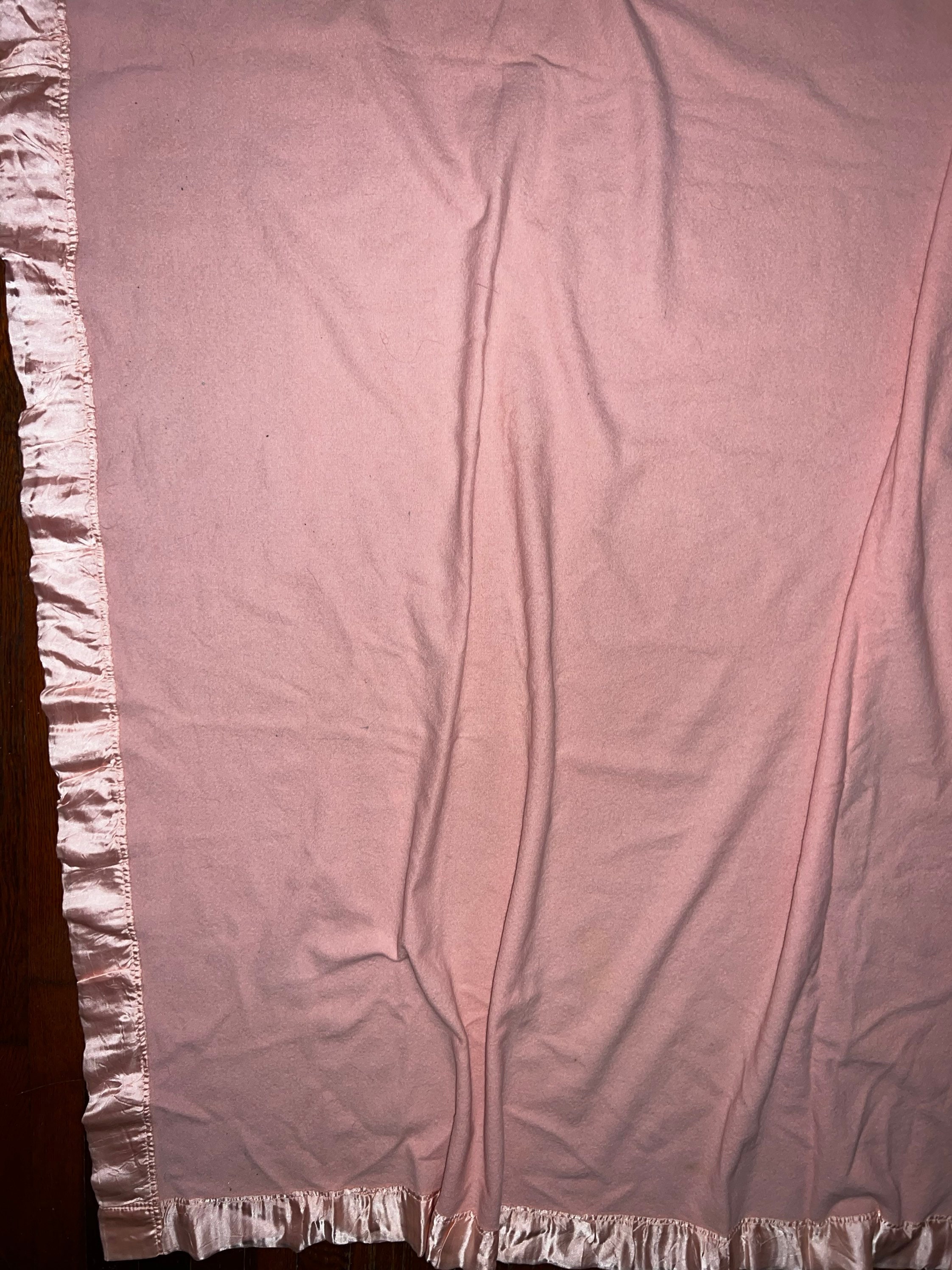 Vintage Pink Hope Chest Blanket. Pink Wool Blanket With Pink Satin Trim ...