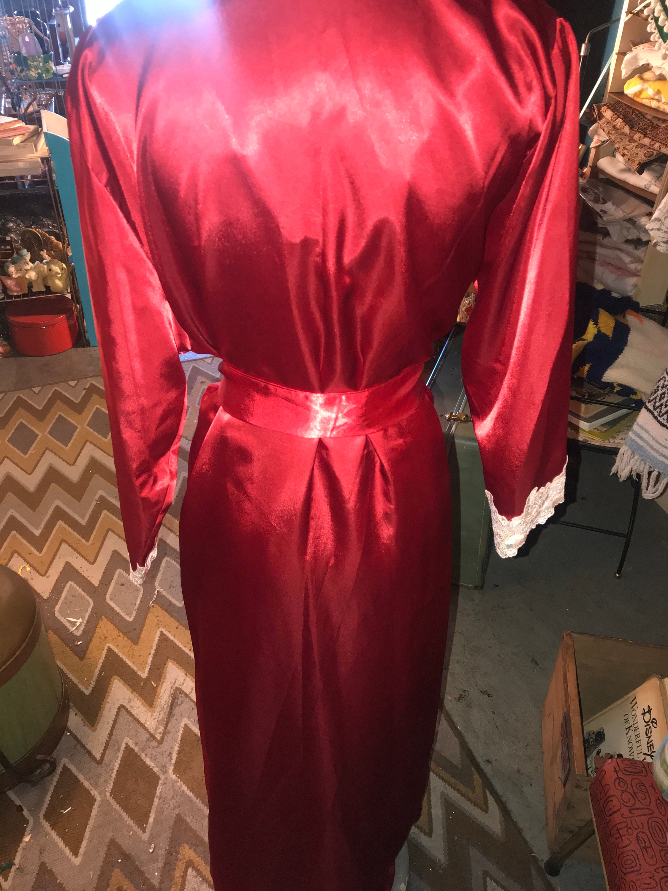 Vintage Red and Ivory Lace Nightgown and Robe. Gorgeous Red Nightgown ...