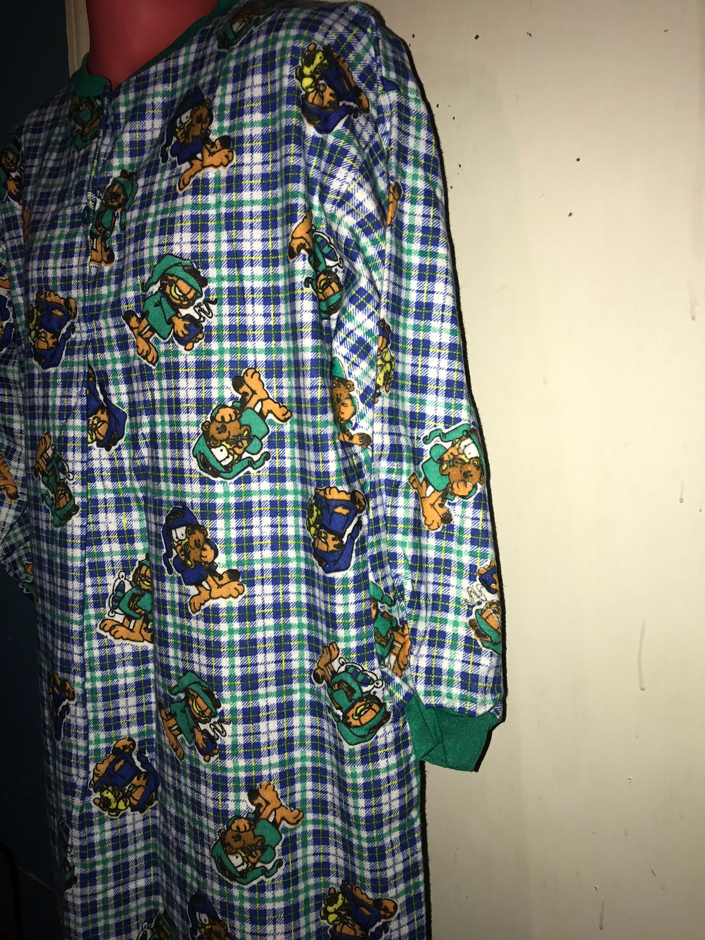 Vintage Flannel Garfield Pajama Gown. Garfield Flannel Nightgowns ...