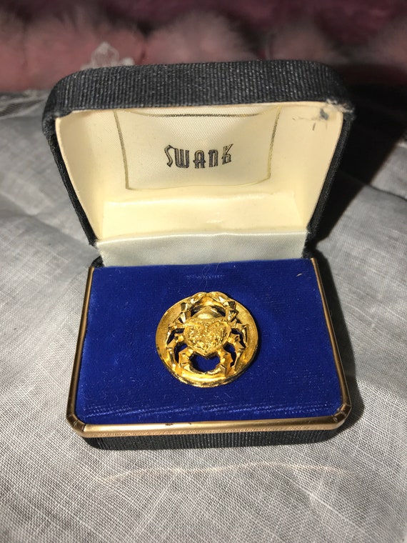 Swank Gold Crab Tie Tac. Swank Brilliant Gold Vintage… - Gem