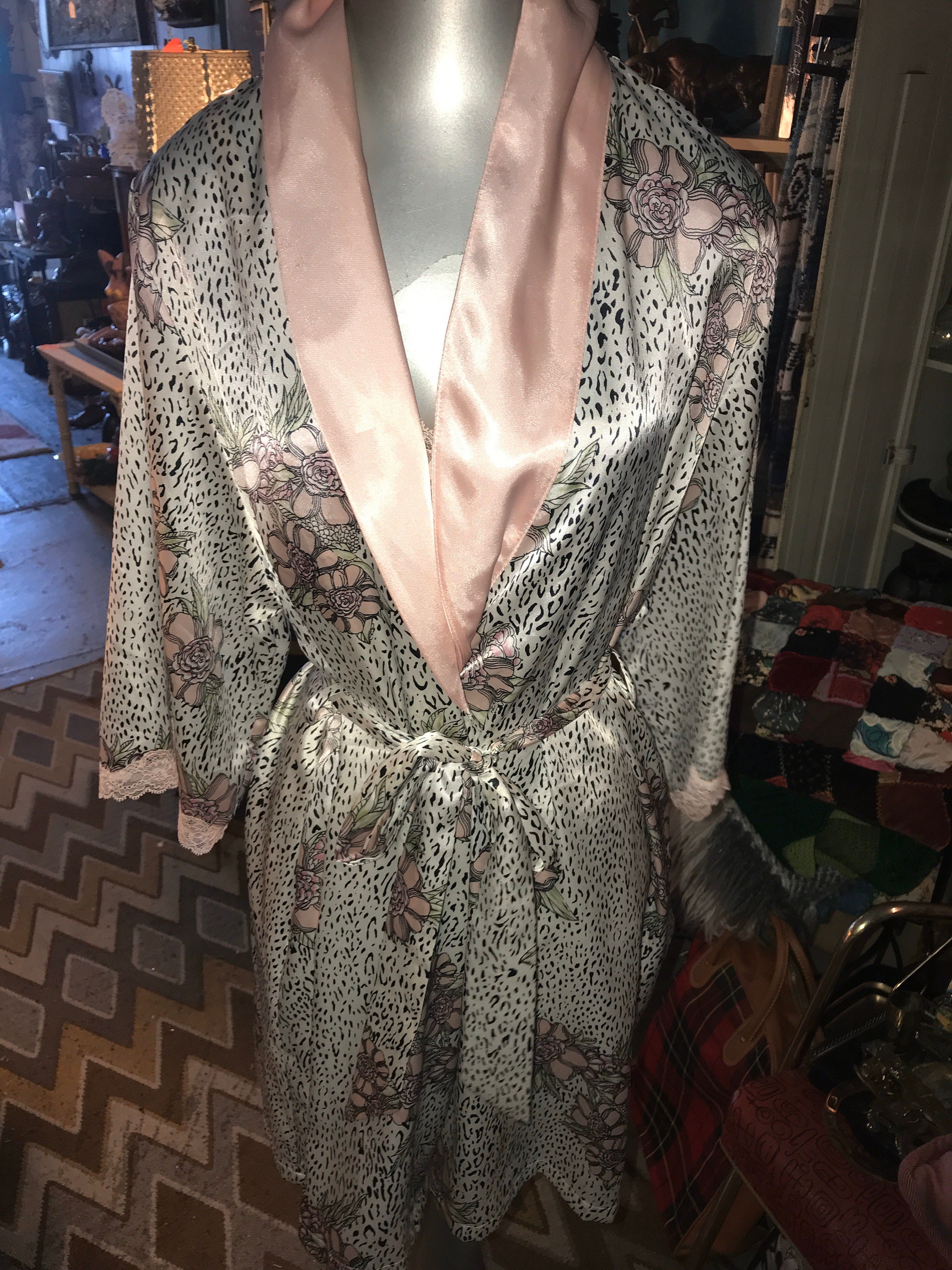 Vintage Pink Floral Satin Robe and Nightie. Jones New York Floral Robe ...