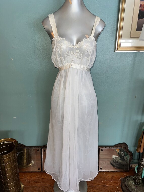 Vintage White Nightgown 1960s White Sheer With Lace… Gem