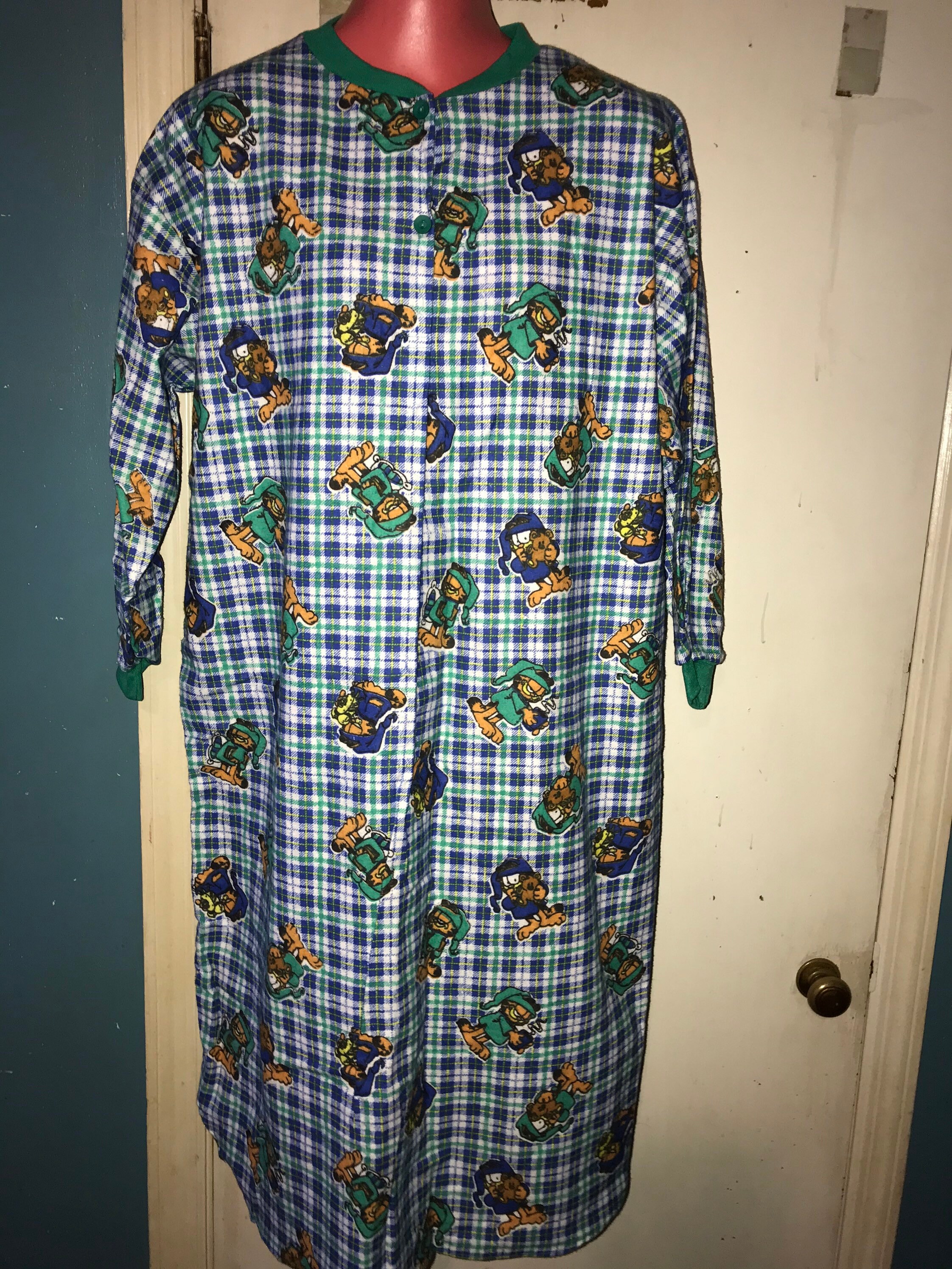 Vintage Flannel Garfield Pajama Gown. Garfield Flannel Nightgowns ...