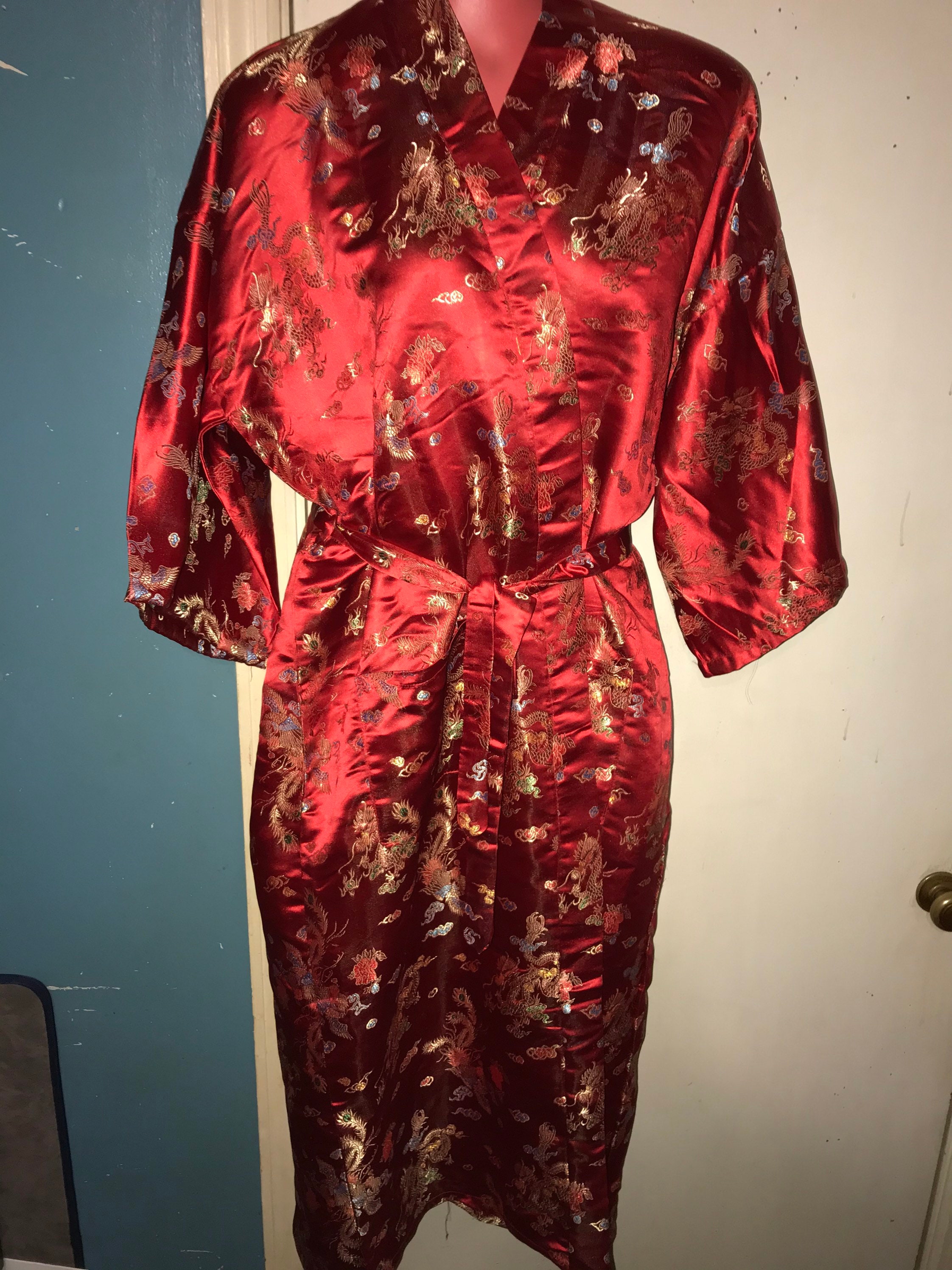 Vintage 1970’s Silk Asian Robe. Vintage Red Silk Kimono Robe. Beautiful ...