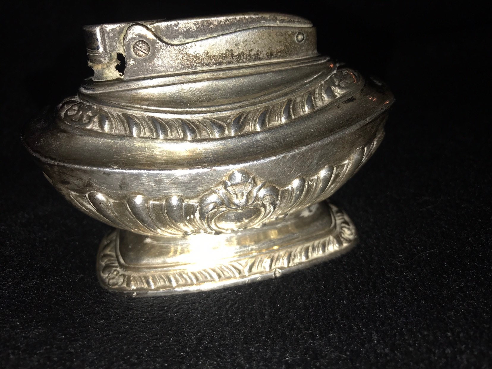Vintage Silver Plate Ronson Tabletop Cigarette Lighter. Table Cigarette ...