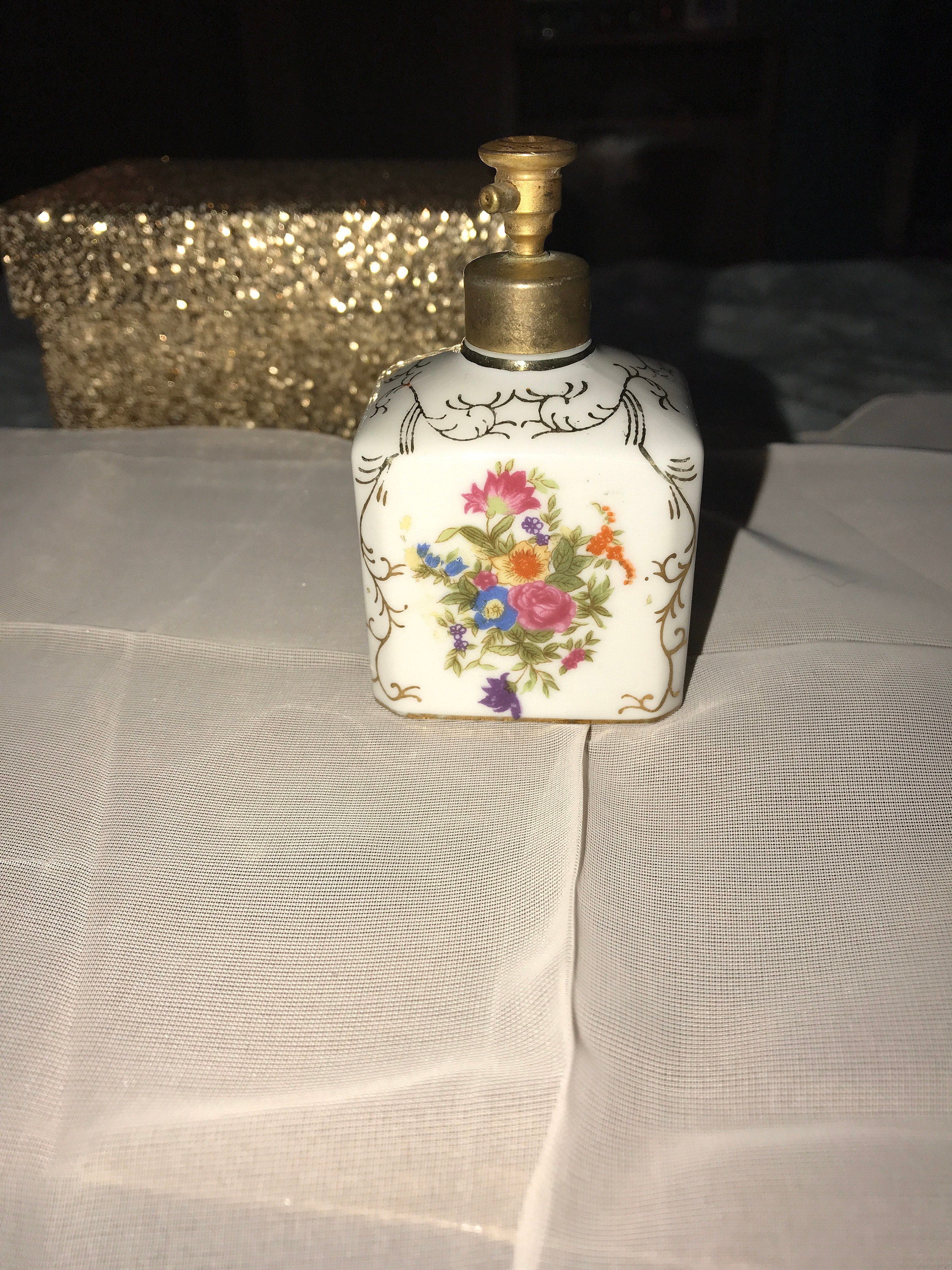 Vintage Irice Porcelain Perfume Bottle. Perfume Bottle. Small Irice ... Vintage Irice Porcelain Perfume Bottle. Perfume Bottle. Small Irice ...