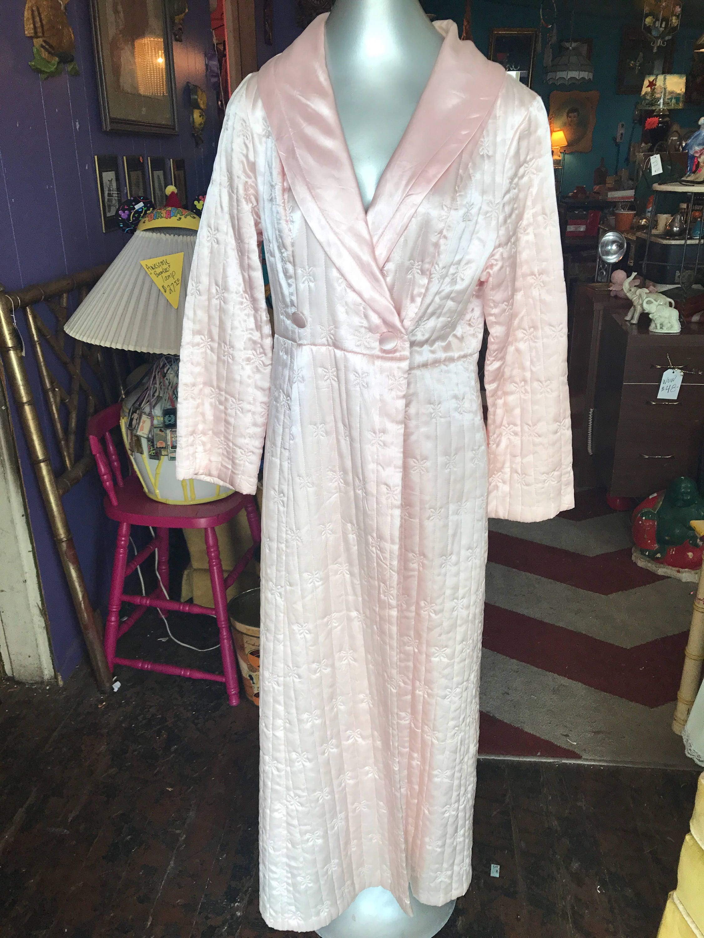 Vintage Robe. Vintage Pink Satin Robe. pink Robe. Gift For Her.