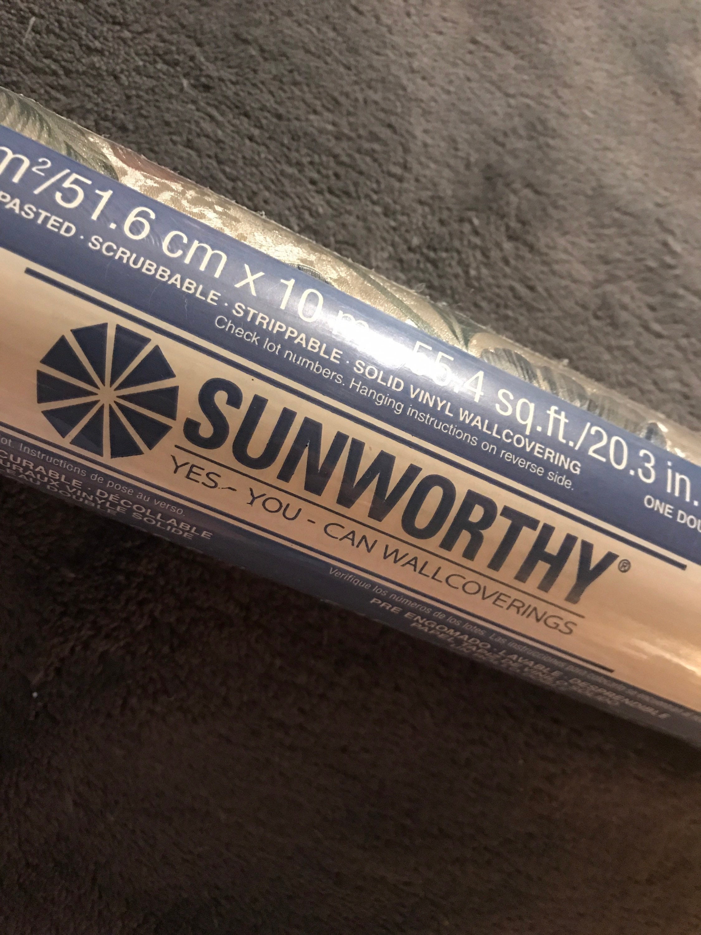 Vintage Deadstock Gold Floral Wallpaper. Gold Glam Floral Sunworthy ...