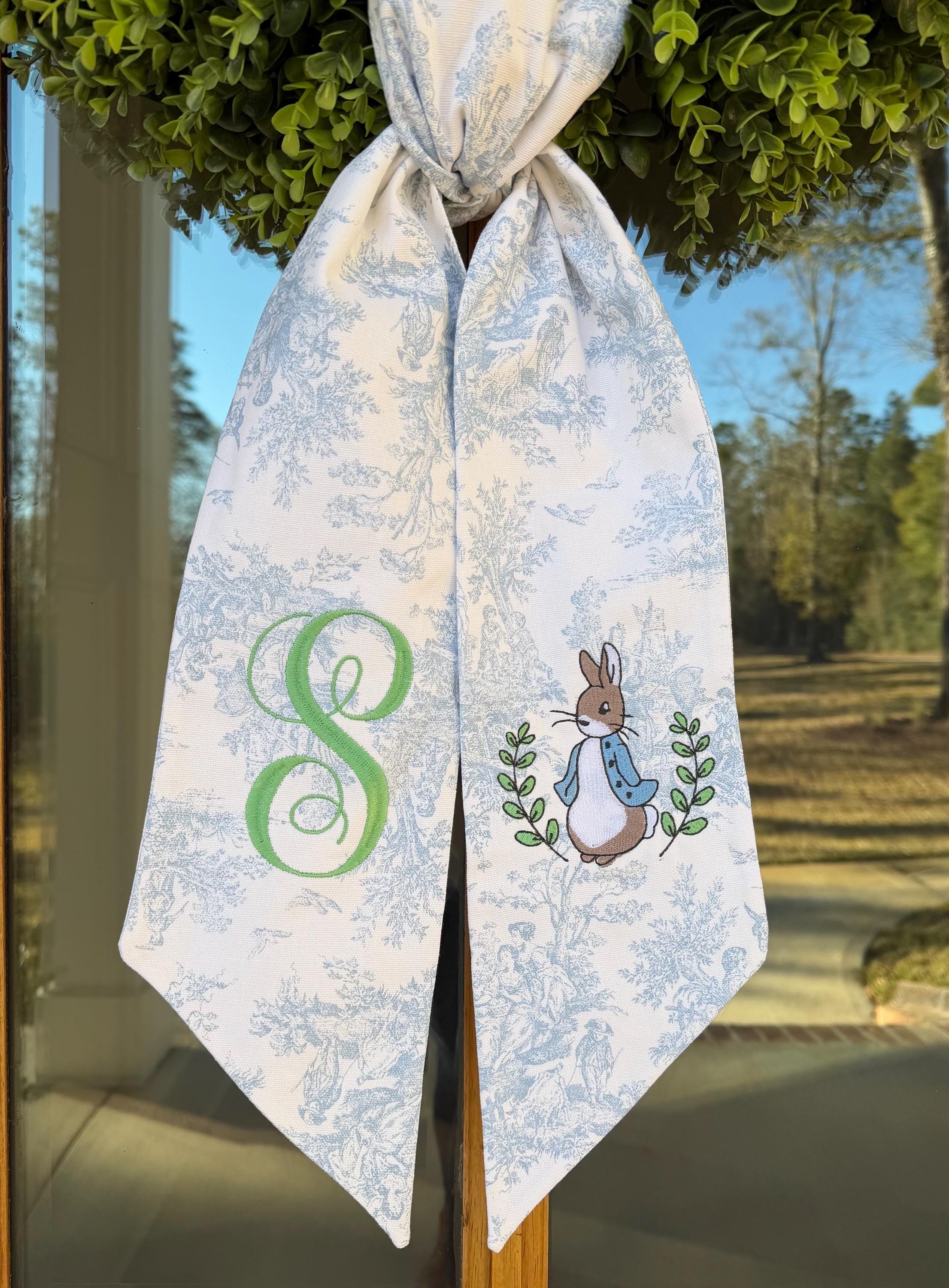 Peter Rabbit Wreath Sash. Blue Toile Sash. Boxwood Wreath. - Etsy