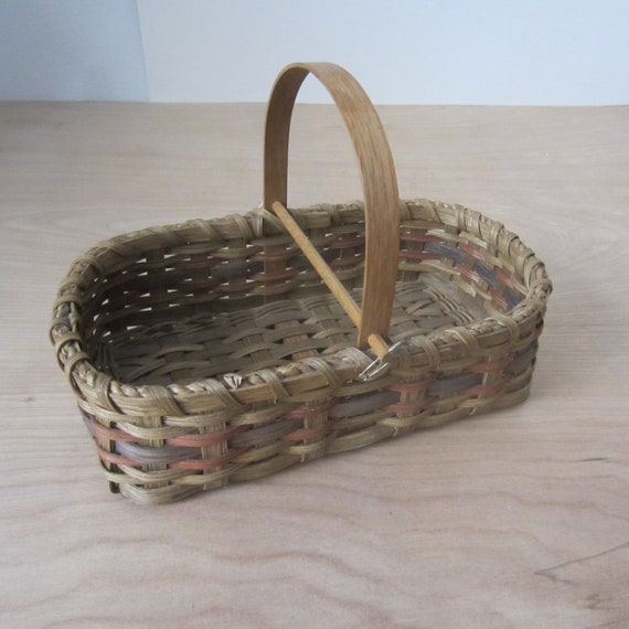 Unique Spool Of Thread Shaped Sewing Basket with Handle Craft Supplies ...