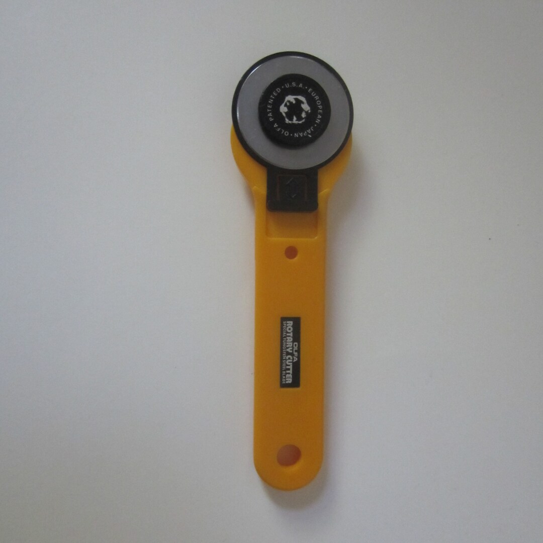 OLFA Rotary Cutter, OLFA Fabric Cutter for Quilting, Paper and Crafts ...