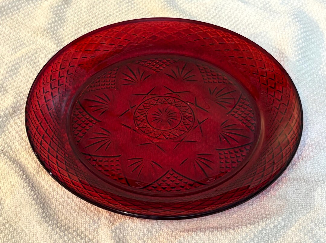 Vintage Luminarc Cristal D'arques Durand Ruby Red Glass 10" Glass Plate ...