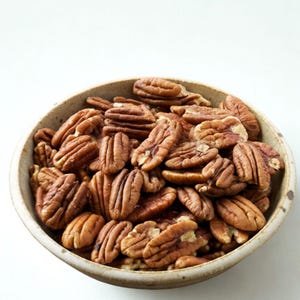 Pecan Nuts | Whole Raw Pecans | Raw Unsalted Pecan | Natural Gourmet ...