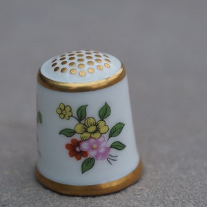 Royal Crown Derby Flower Sprig Vintage China Thimble - Sewing - Craft ...