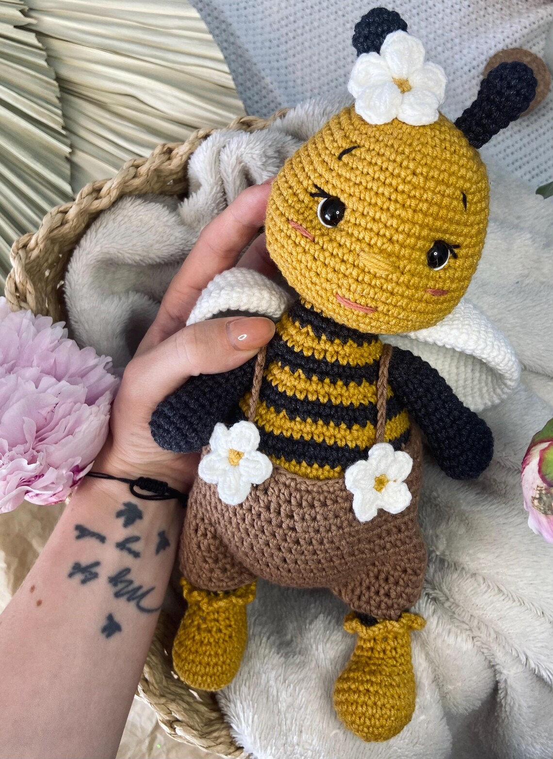 Bee Amigurumi Crochet Pattern with Flower Accessories - Cute Plush Doll ...