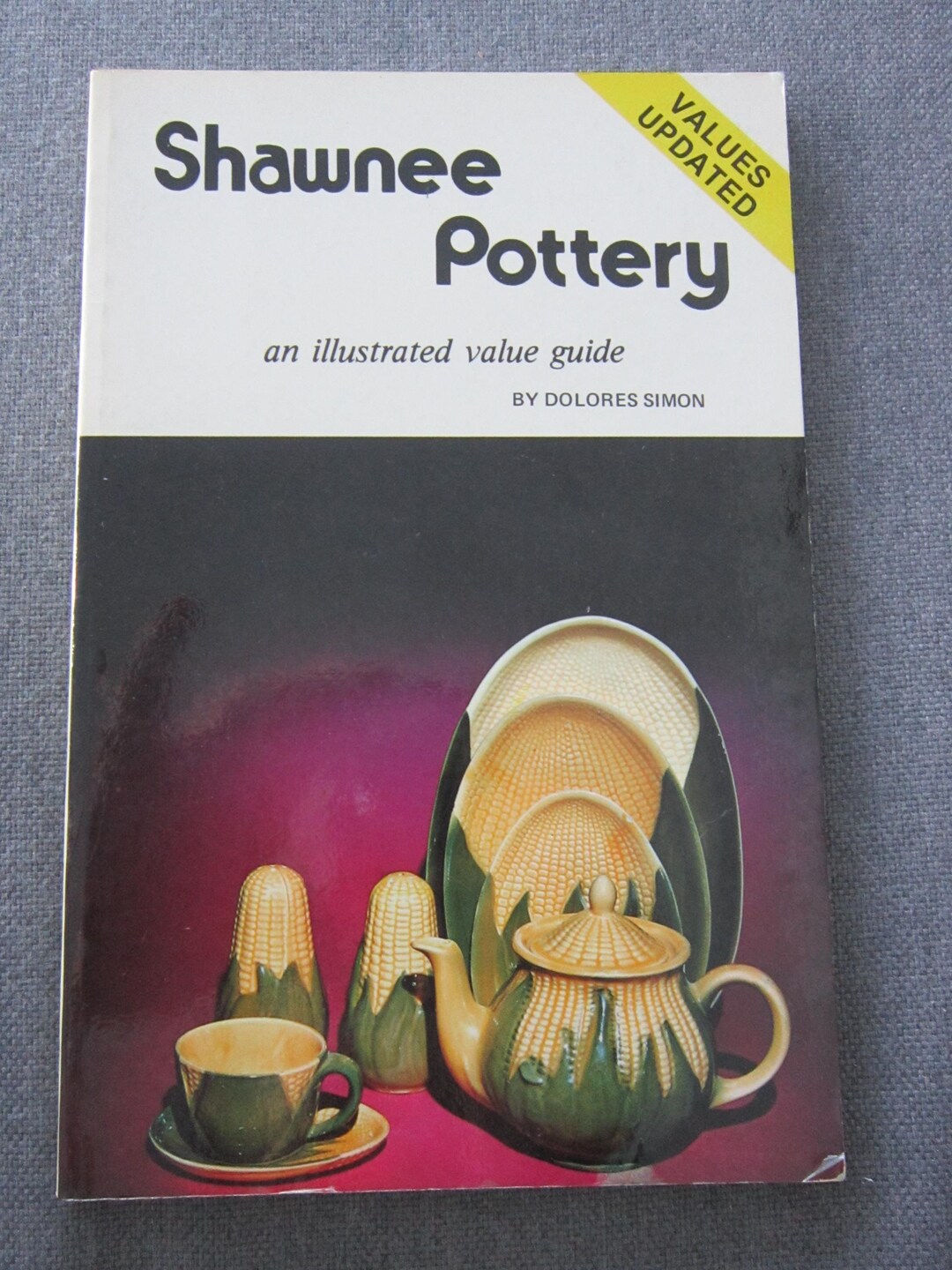 Shawnee Pottery BOOK Illustrated Value Guide by Delores Simon 1977 - Etsy