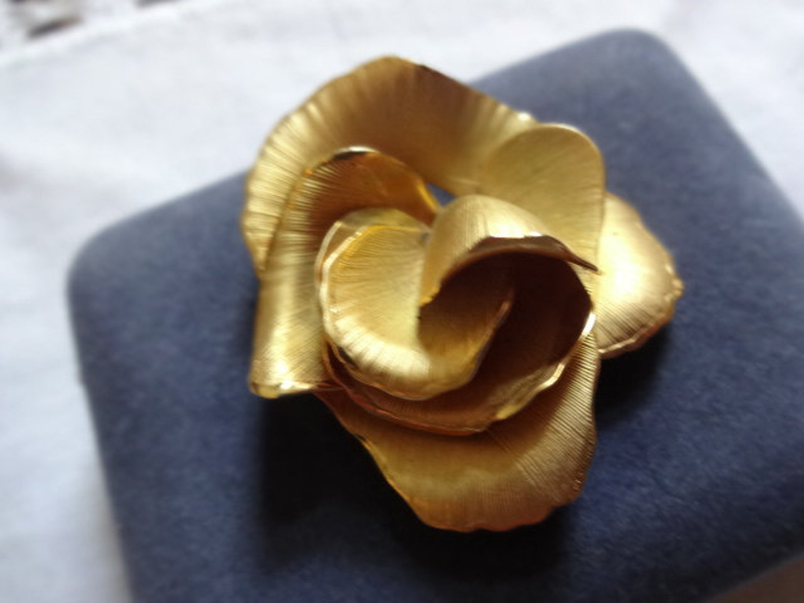 Gold Tone Rose Bud Vintage Textured Brooch - Etsy