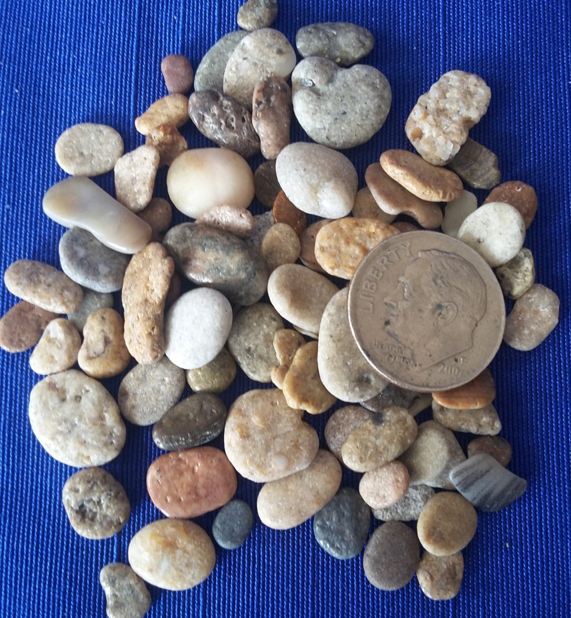Stone MINI TEENY PEBBLES 10-100pcs Surf Beach Tossed Smooth - Etsy