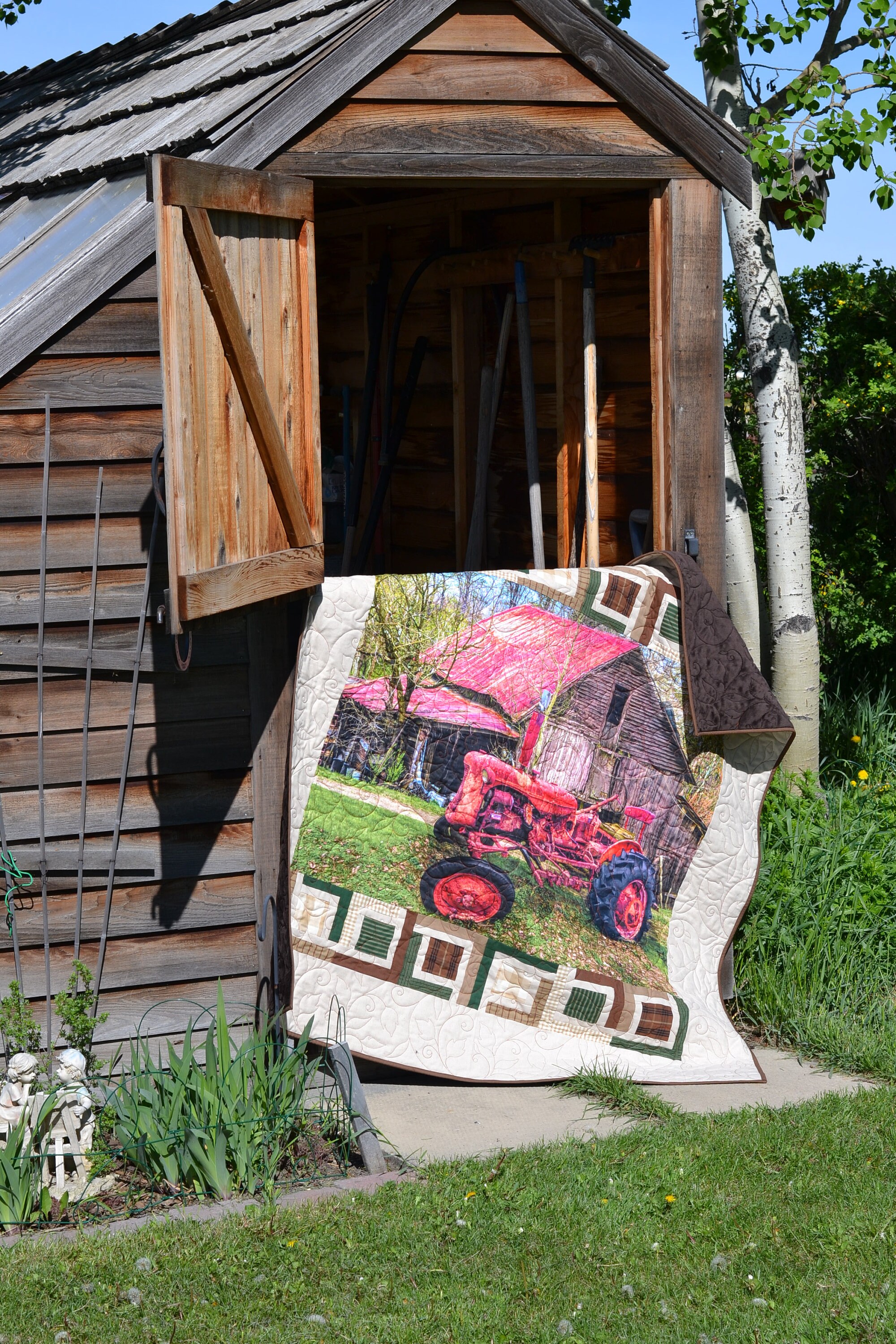 Red Barn and Tractor Lap Quilt With Brown Minky Back - Etsy