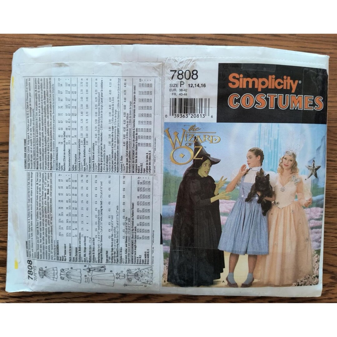 The Wizard of Oz Simplicity Costumes Sewing Pattern 7808 Sizes 12-16 ...