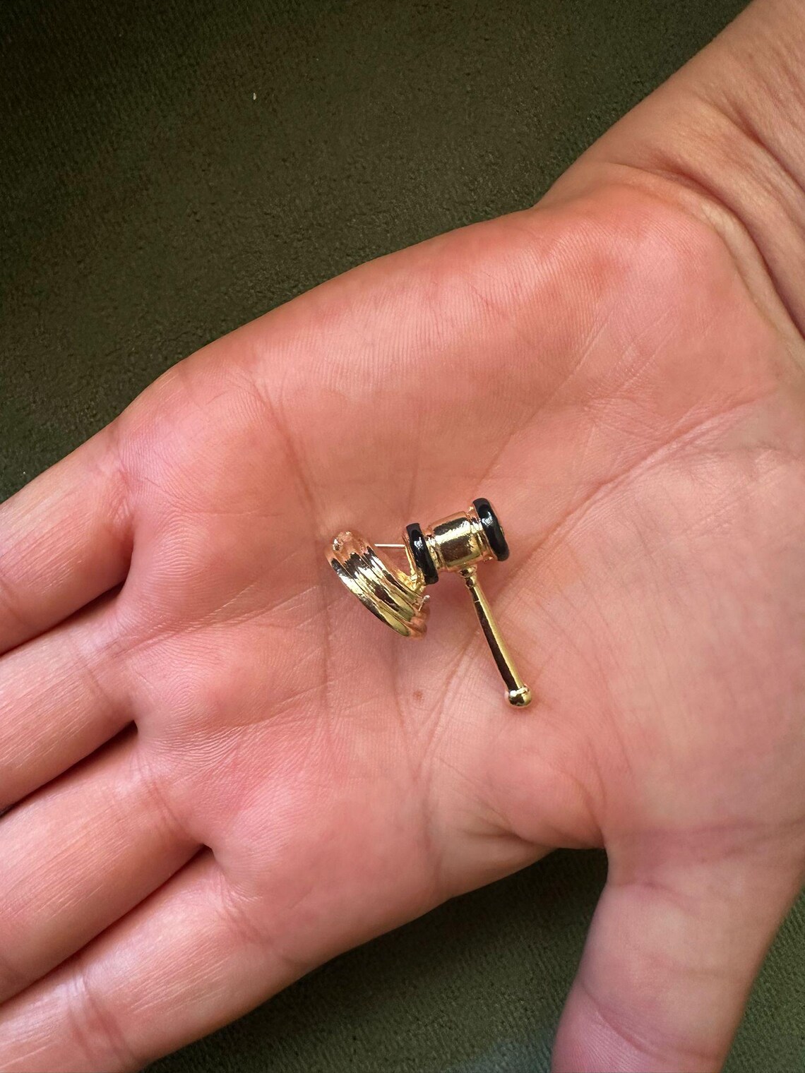 Gold Judge Gavel Brooch Pin – Enamel & Metal Lapel Pin for Lawyers ...