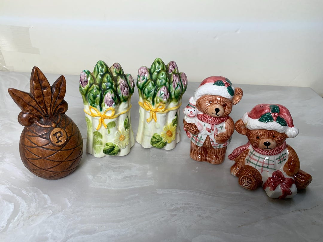 60's Lot of 5 Salt and Pepper: Fitz & Floyd, Treasure Craft and Lorrie ...