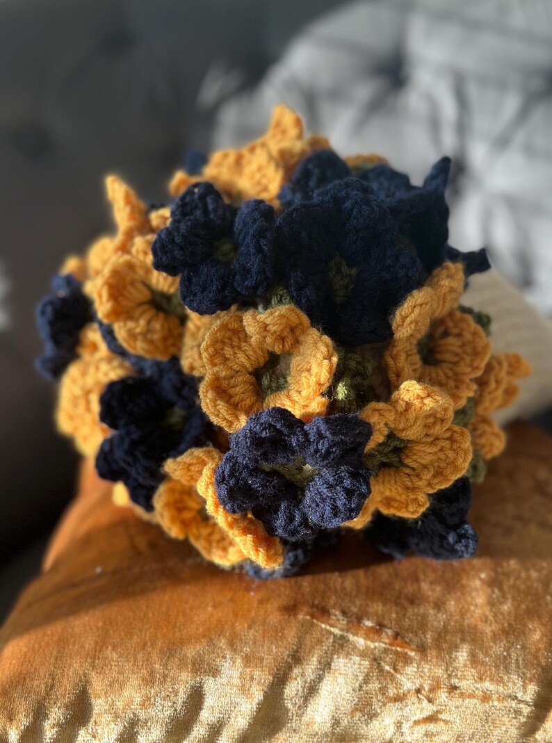 Hydrangea Crochet Flower Bouquet Blanket Gift Daisy Flower Throw ...
