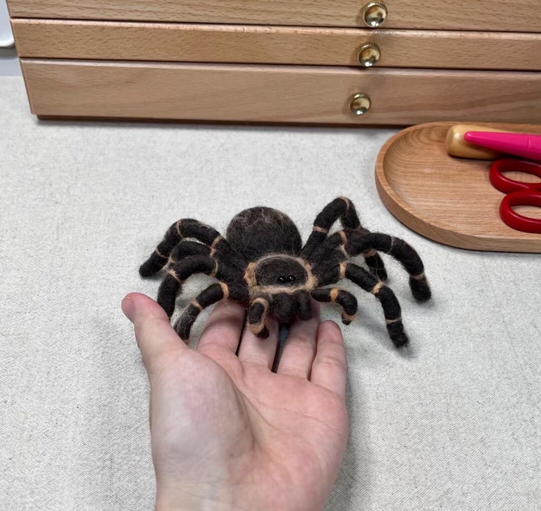 Needle Felted Spider | Halloween Decor, Spooky Figurine, Father's Day ...