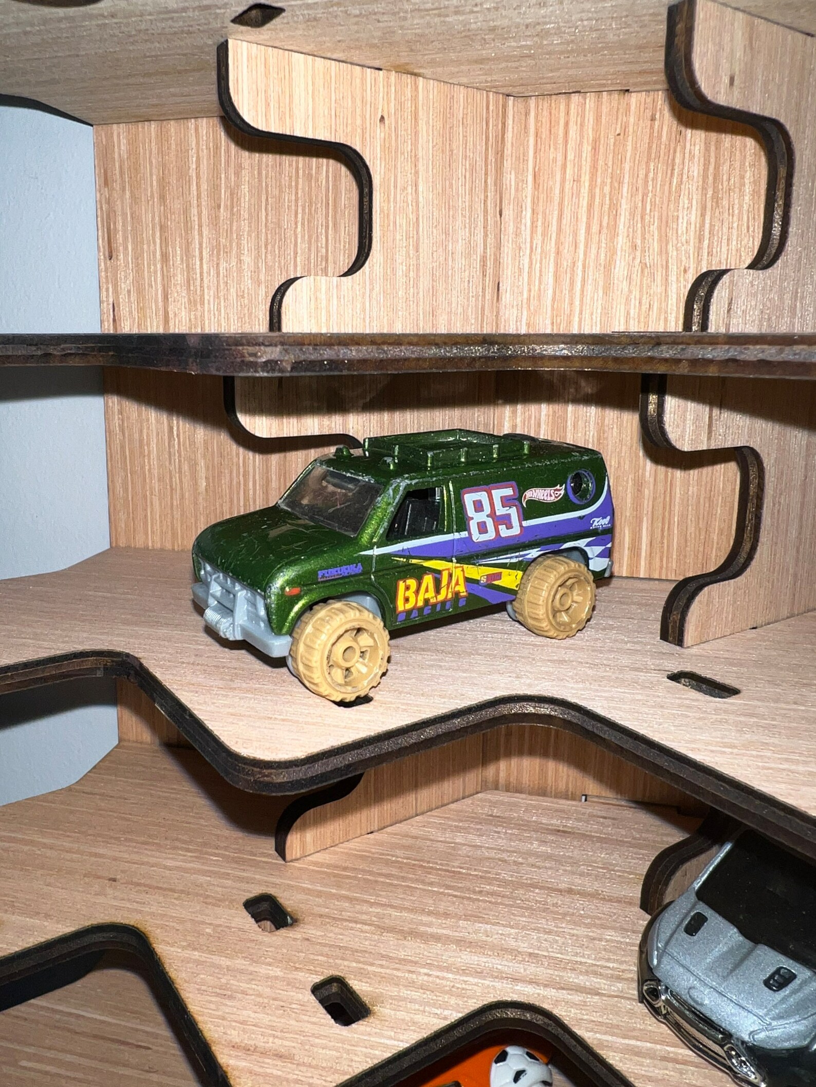 NEW DESIGN! 1 Toy Car Display for 1:64 Die Cast Wheels. Cool Diagonal ...