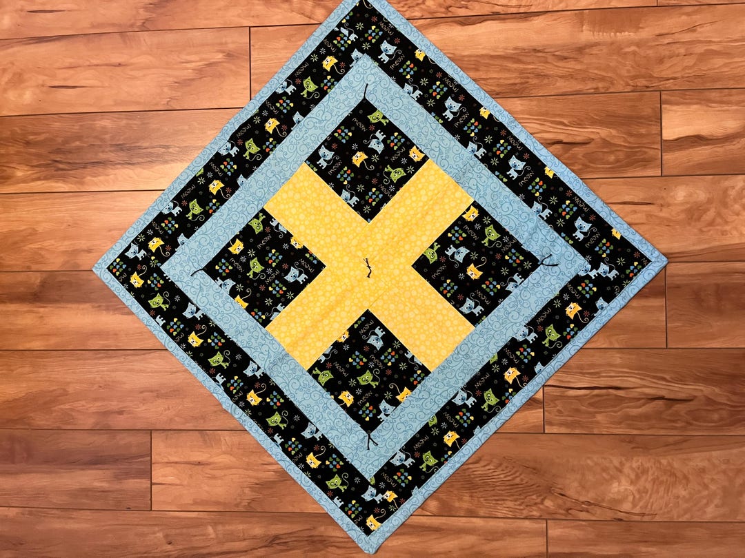 Meows Cat Napper Quilt for Cats - Etsy