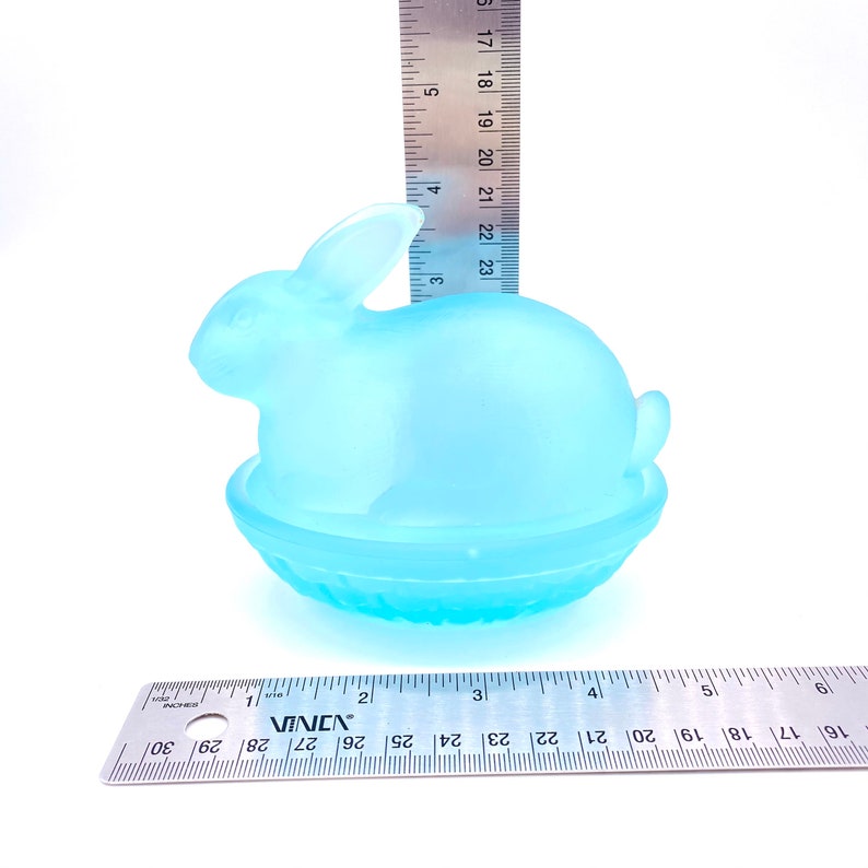 Vingage L.E. Smith Frosted Blue Glass Rabbit / Bunny on | Etsy