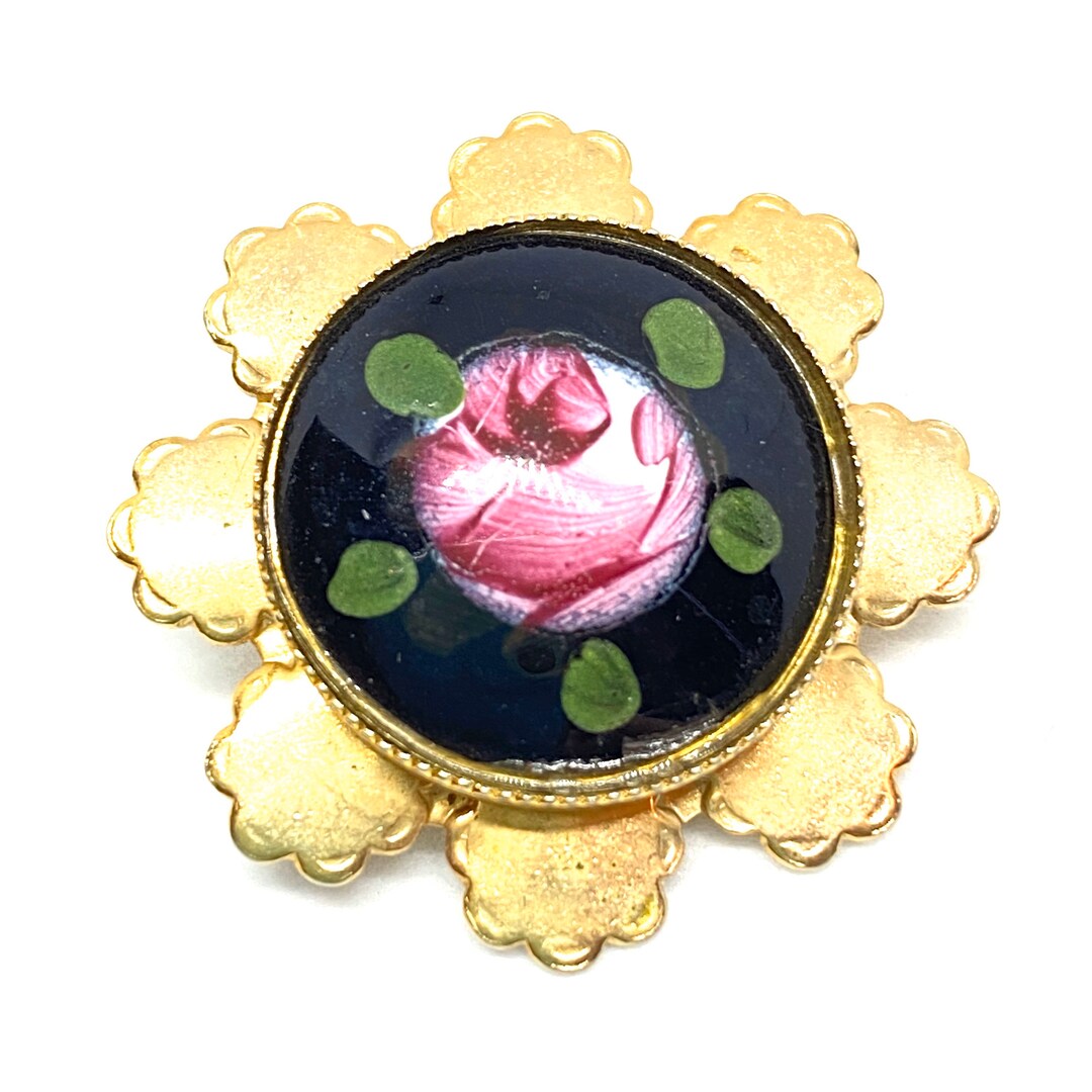 Vintage - Gold Tone Flower Enamel Pin / Brooch - Etsy