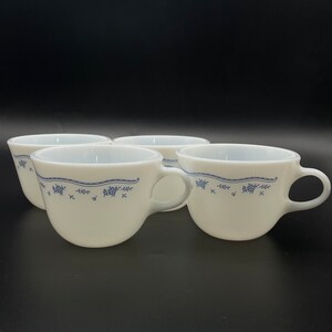 Vintage - Pyrex "morning Blue" - Floral Milk Glass Coffee / Tea Mugs ...